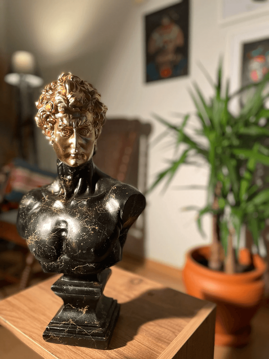 Home Black and Gold David Bust Statue